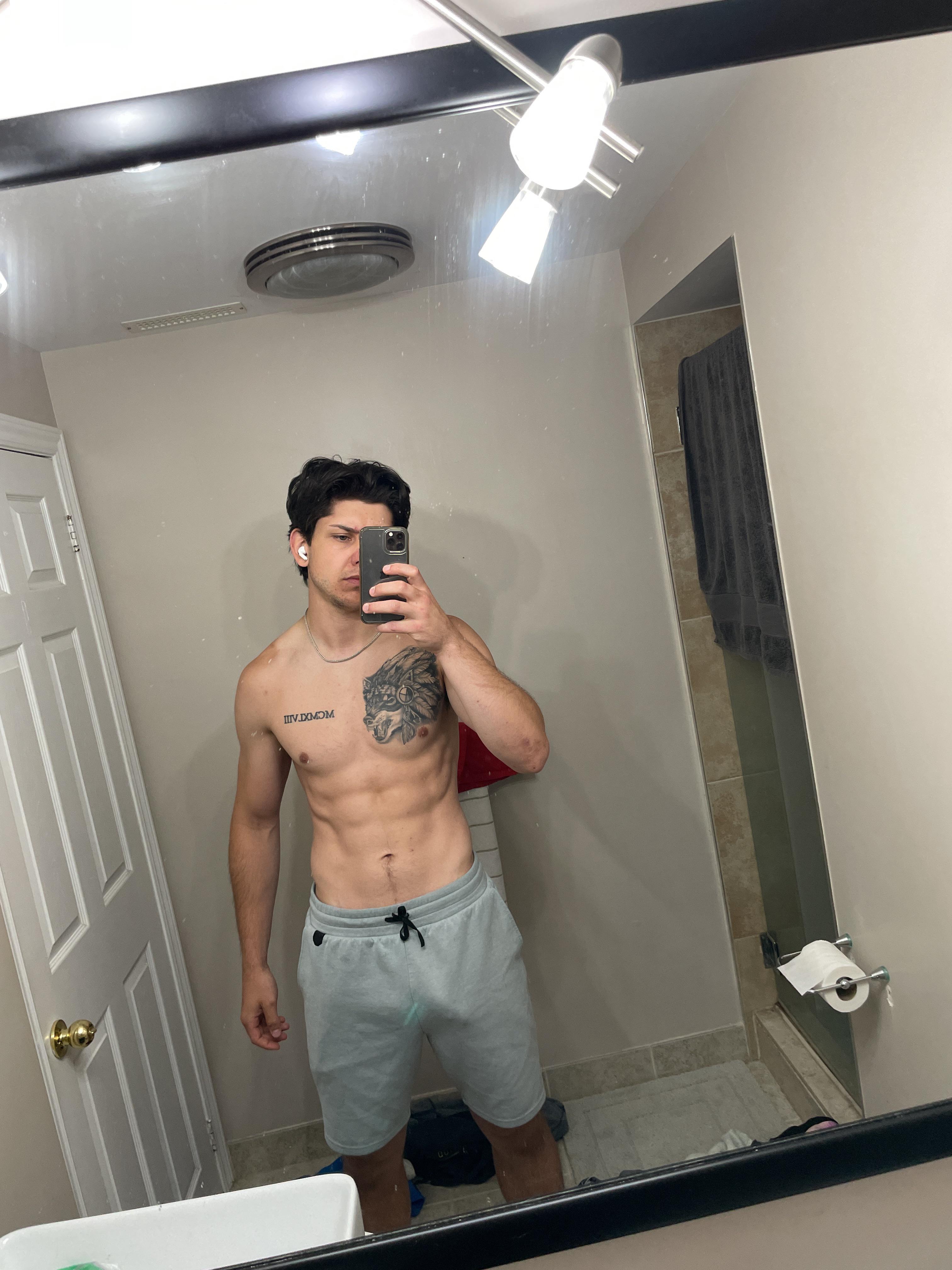 [M] workout complete | Scrolller