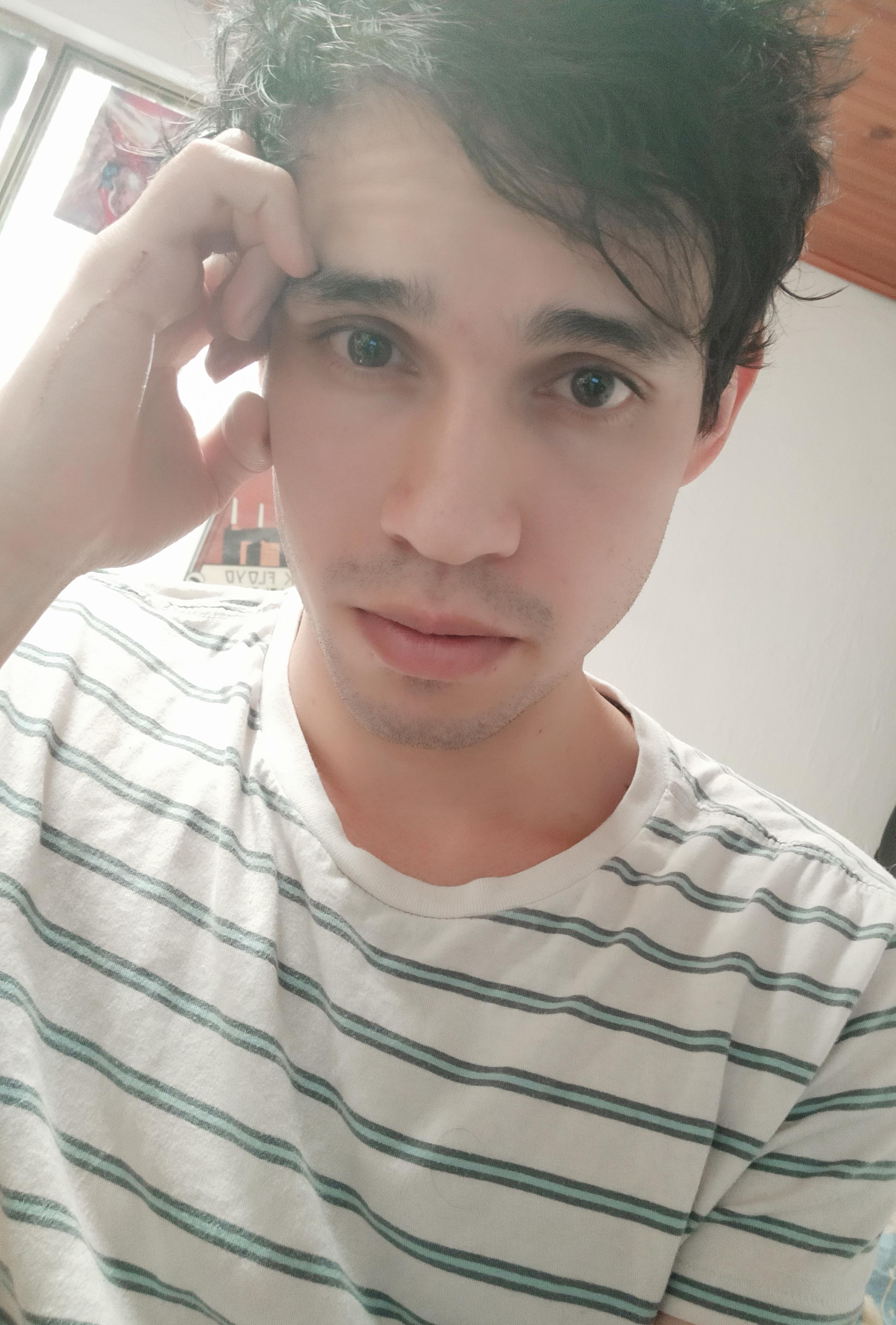 M28. Feeling sleepy while working... | Scrolller