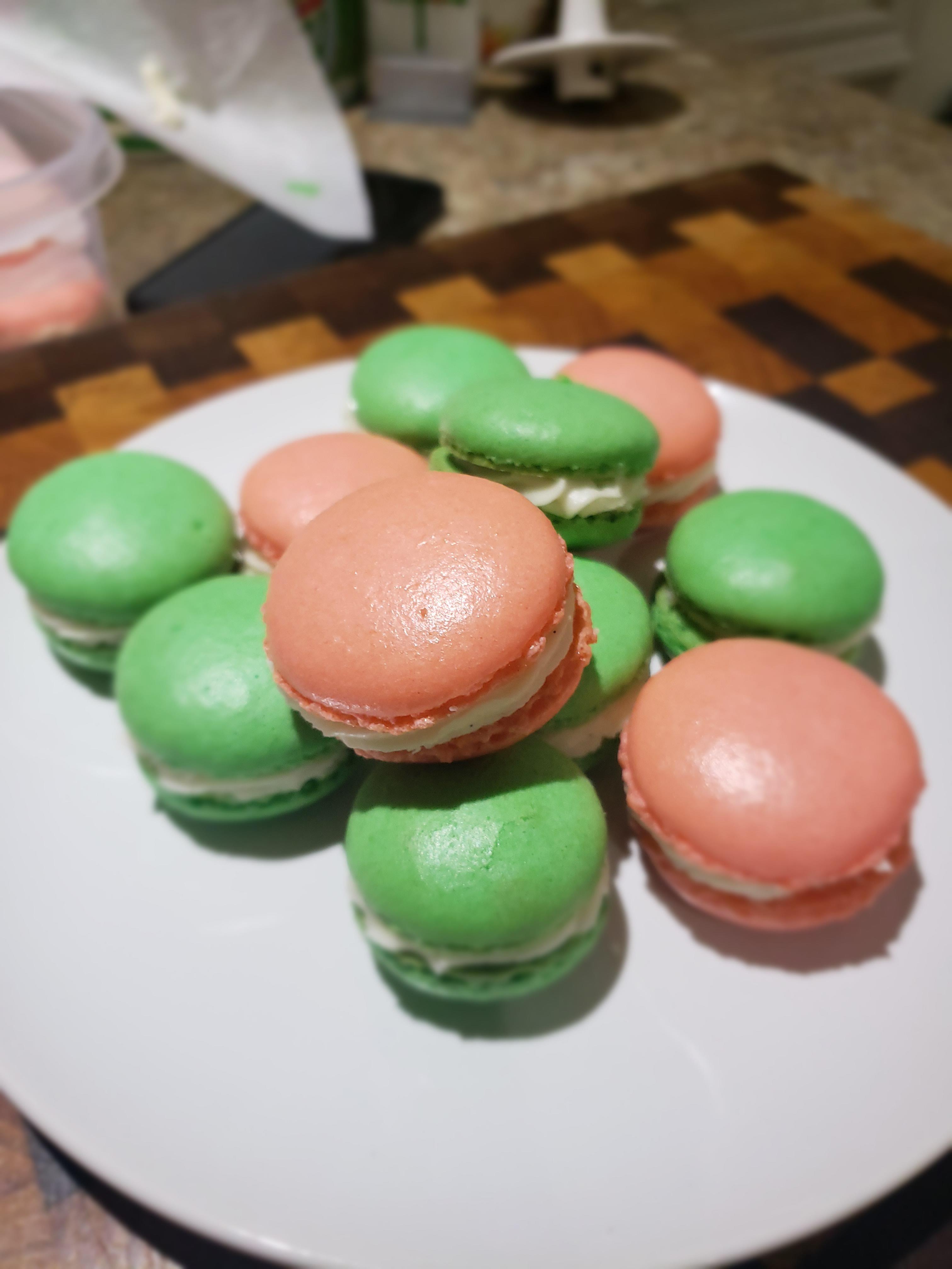 Macarons for Santa | Scrolller
