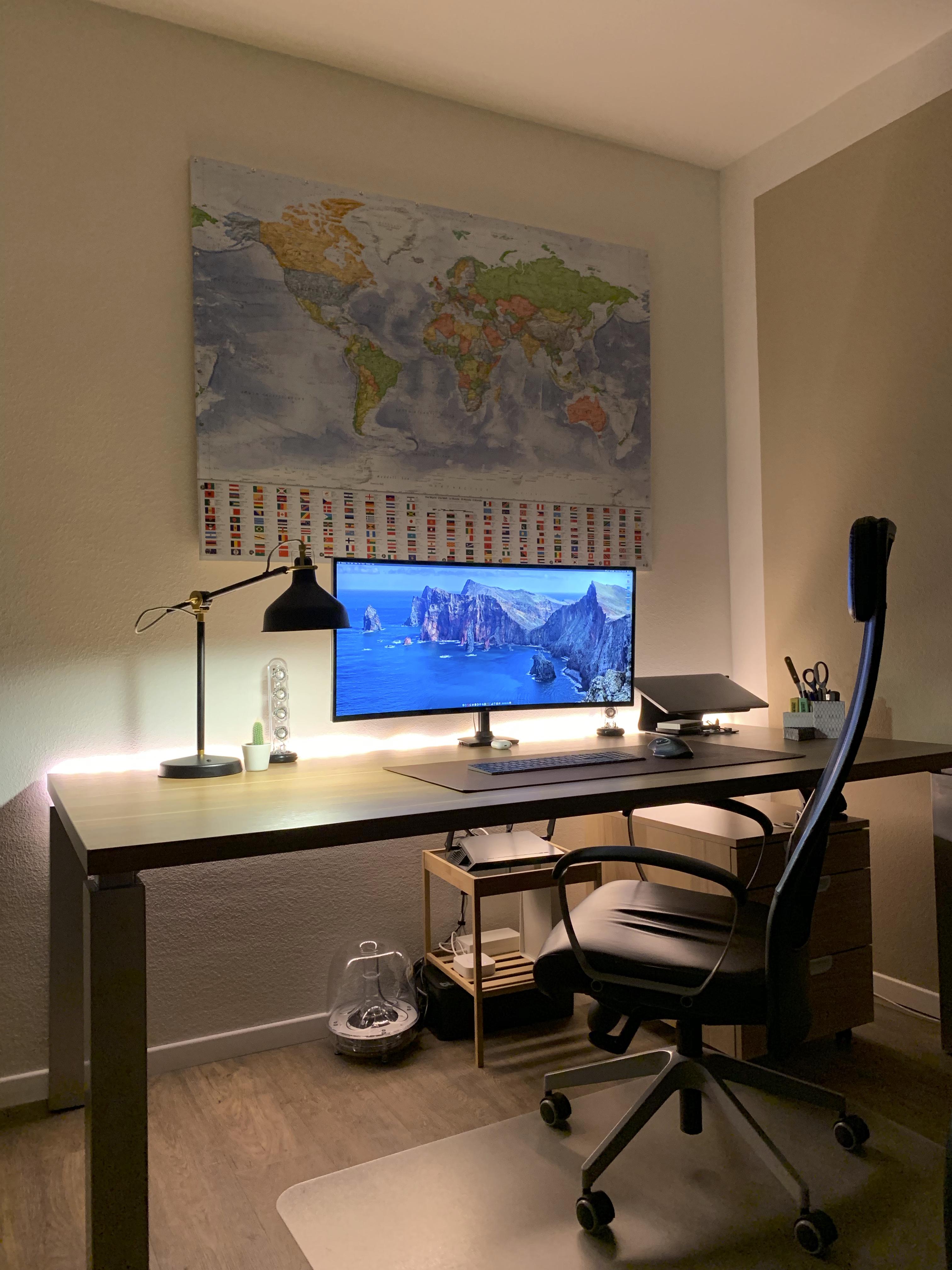 MacBook Pro Ultrawide setup | Scrolller