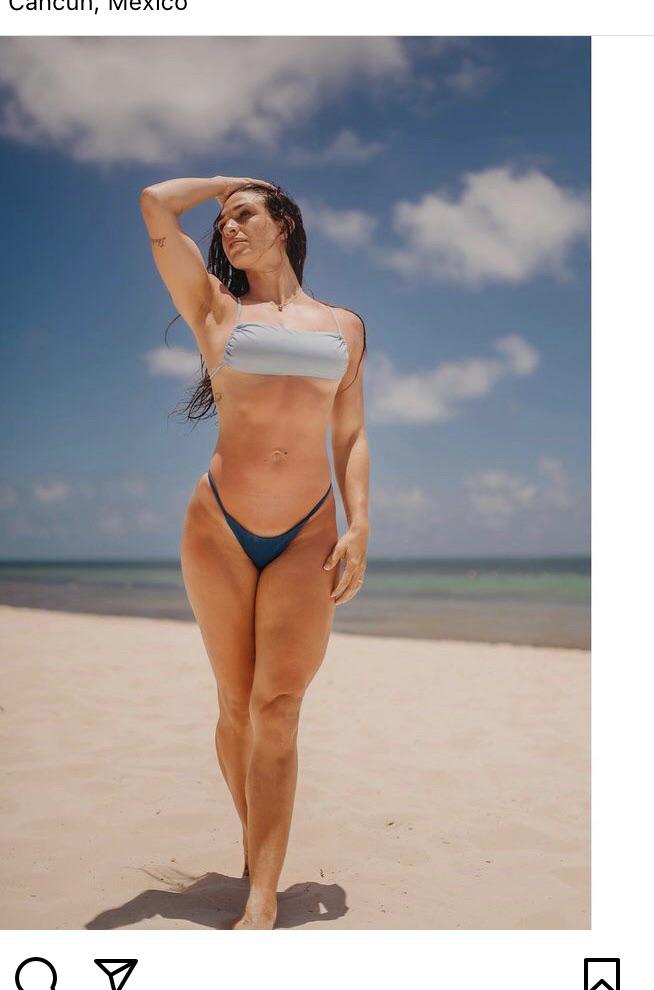 Mackenzie Der | Scrolller