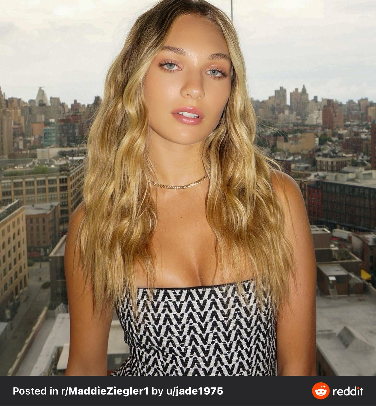 Maddie Zeigler - Stunning | Scrolller