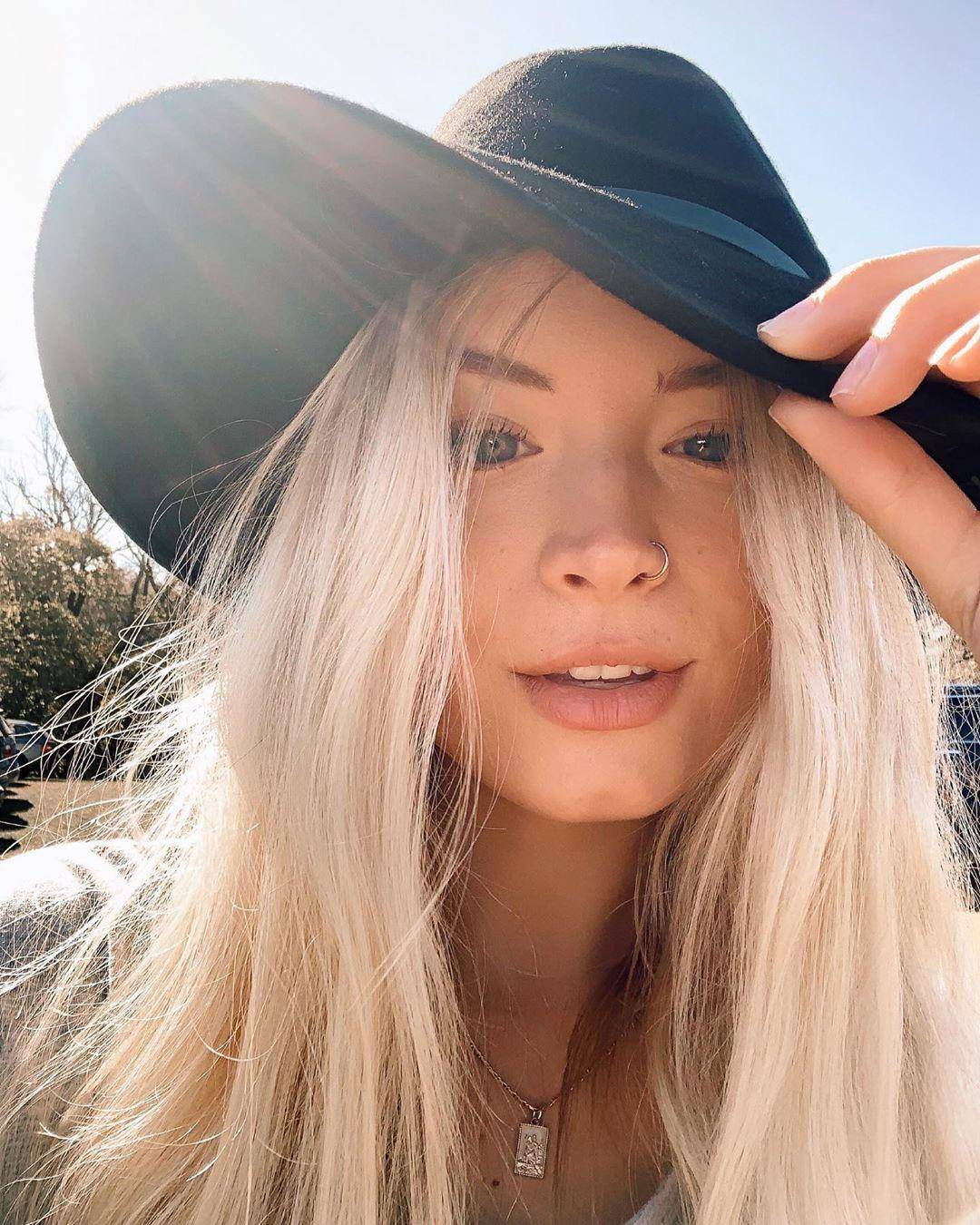 Maddy Perinovic - Hat | Scrolller