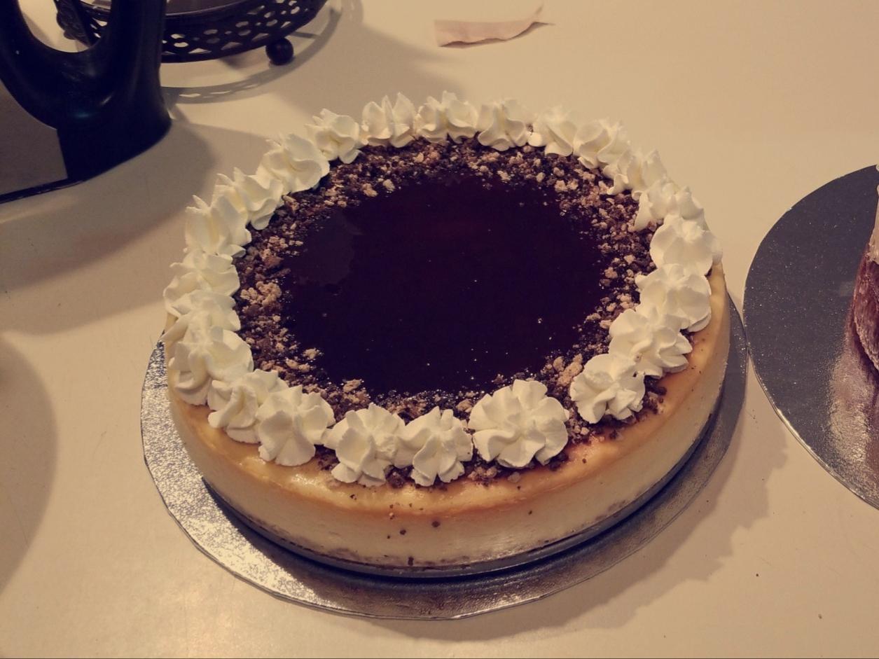 Made my boyfriend a birthday cheesecake! Turned out pretty tasty for my first try (thank ...