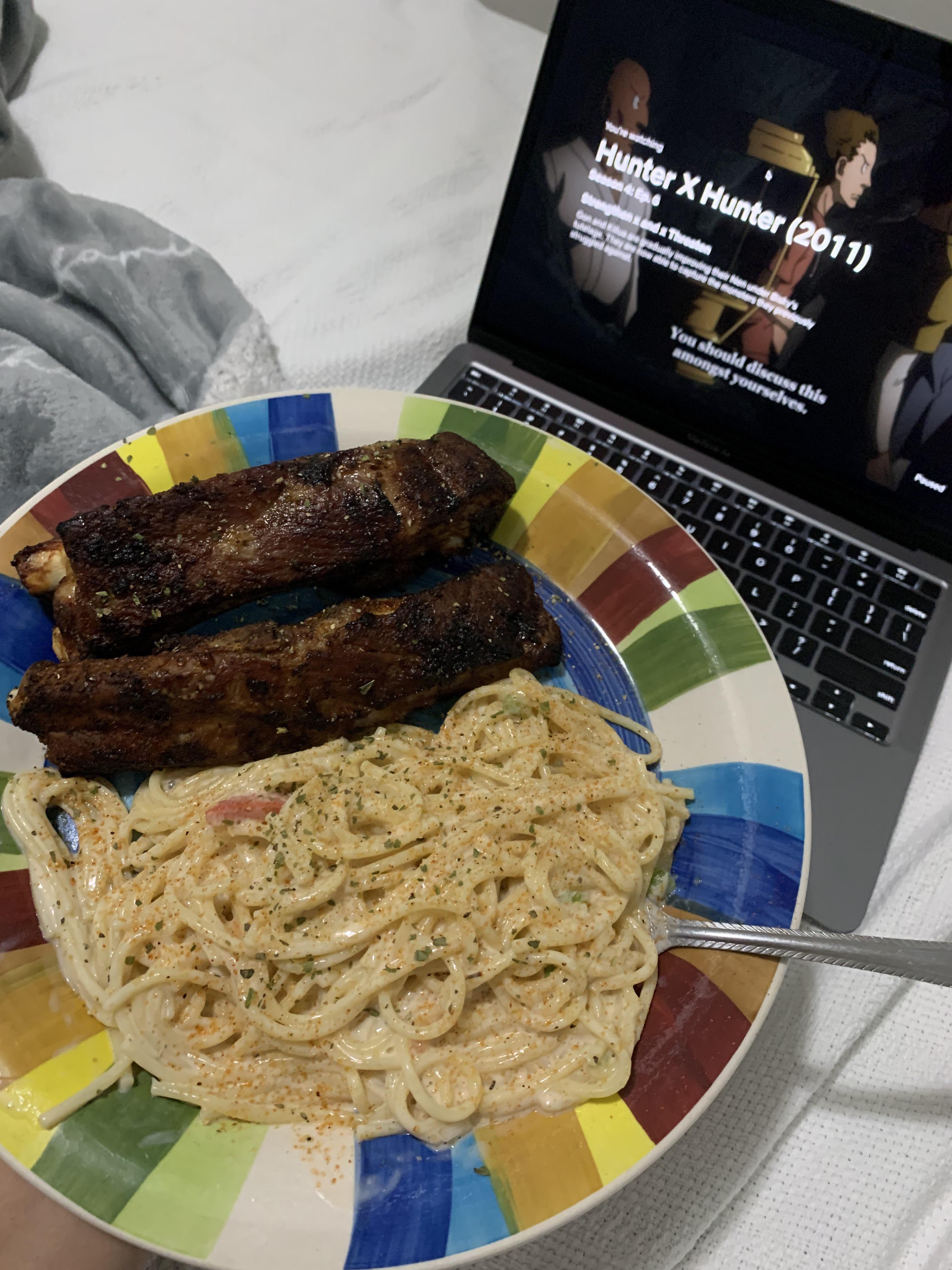 made some ribs with pasta alfredo! | Scrolller