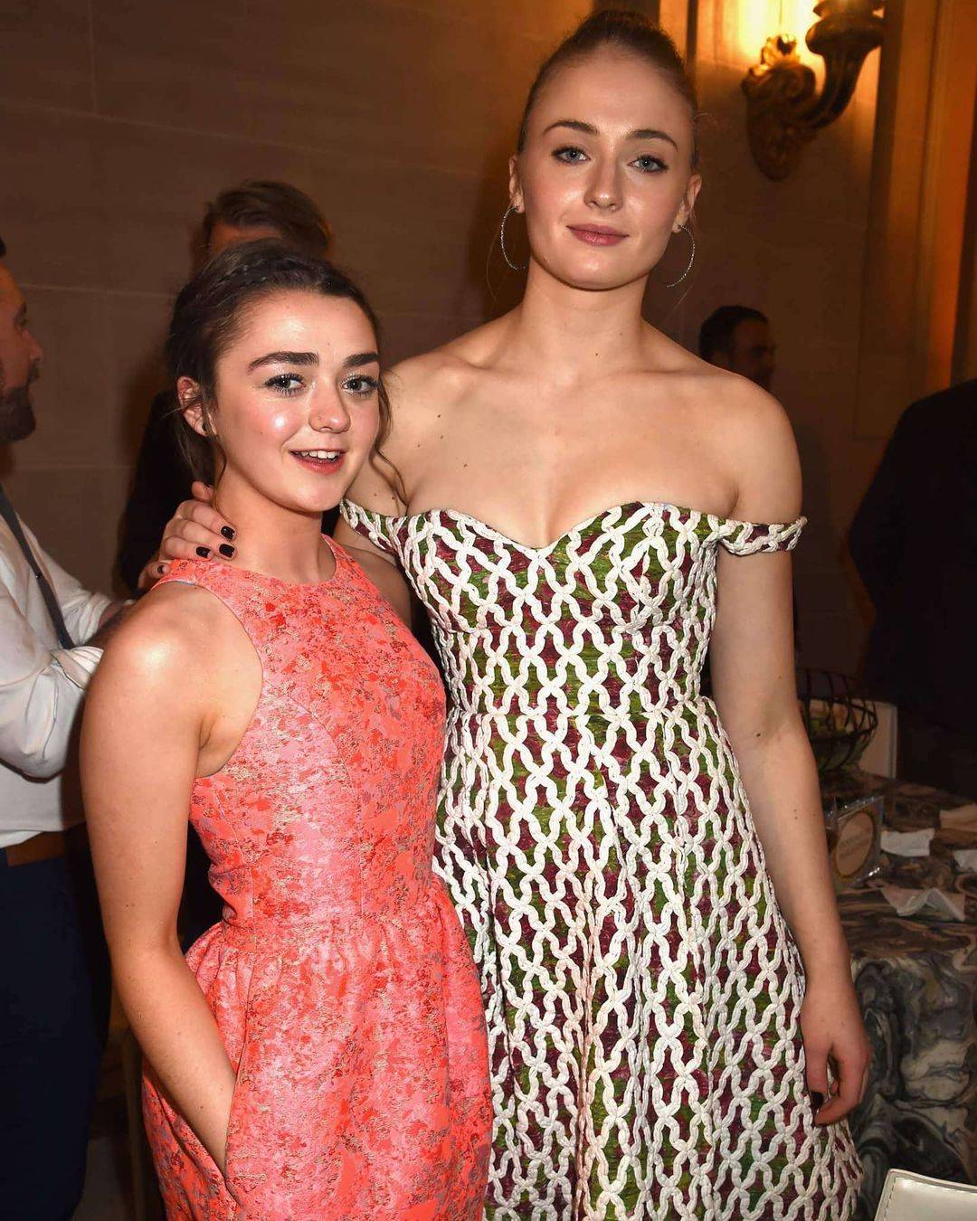 Sophie Turner And Maisie Williams -- Imagine A Hot Threesome With These Two Sluts | Scrolller