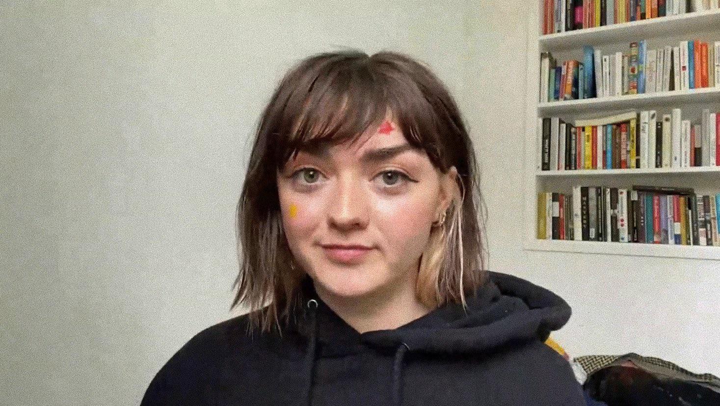 Maisie Williams as a special guest on MS Society live pub quiz tonight! | Scrolller