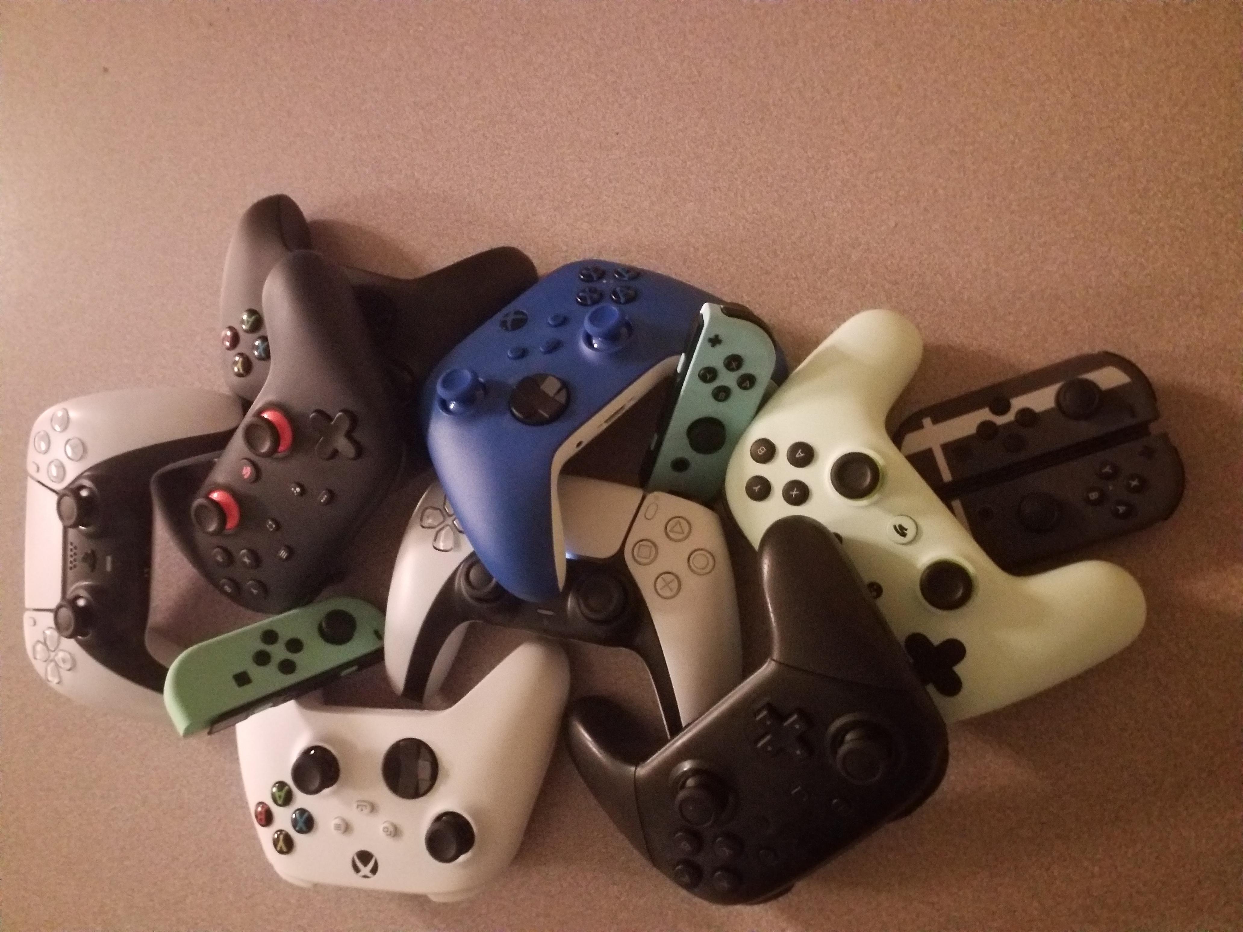 Make console love, not console wars | Scrolller