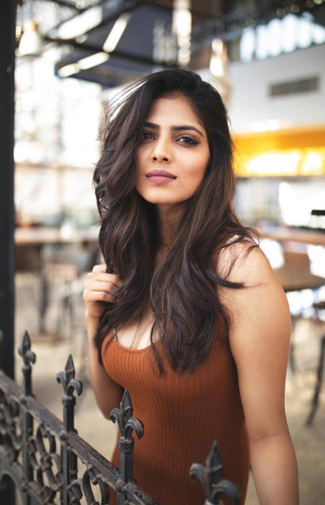 Malavika Mohanan | Scrolller