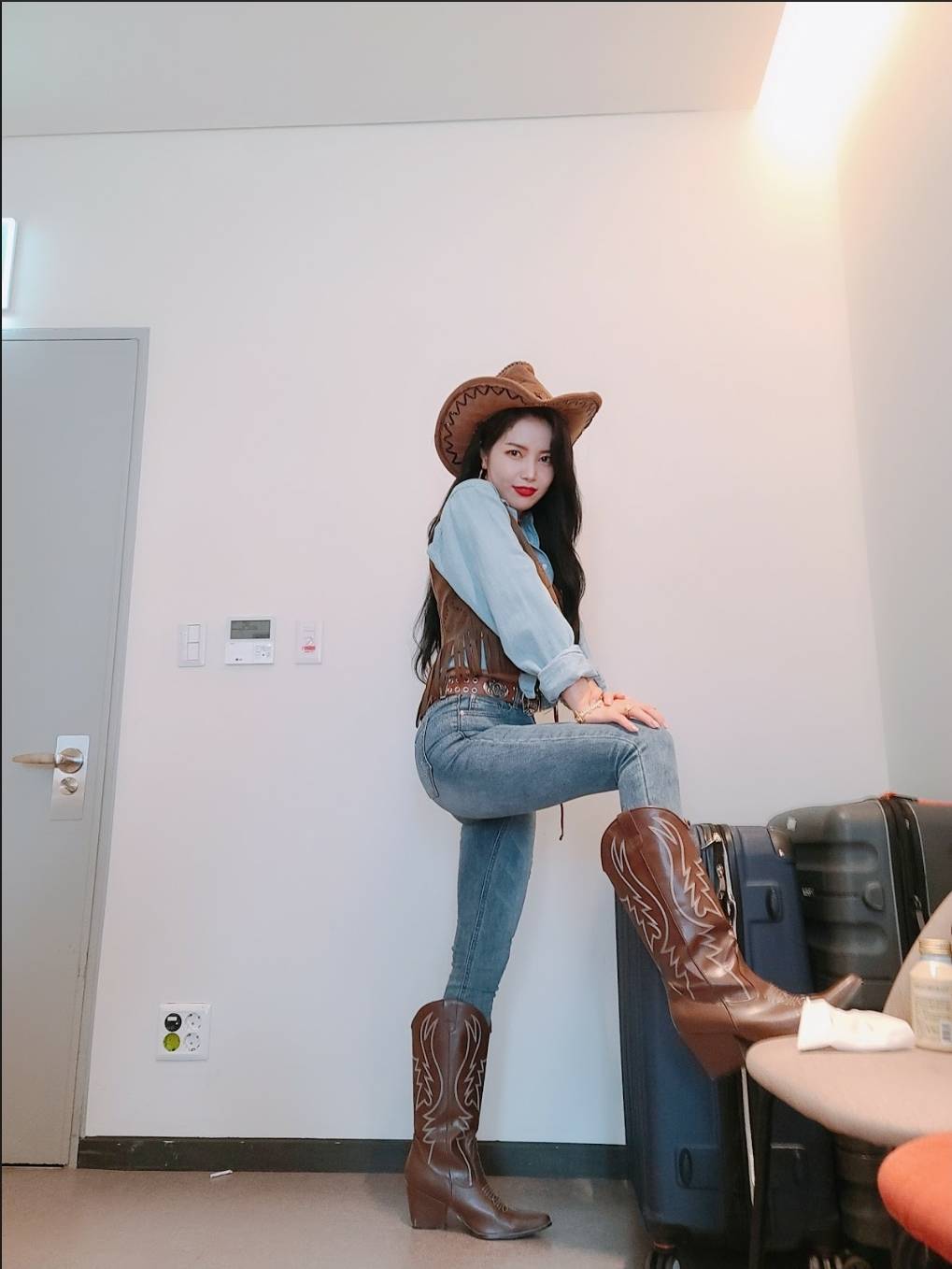 Mamamoo - Solar | Scrolller