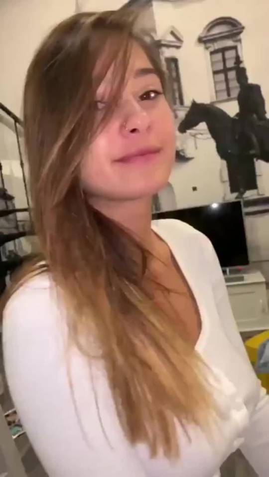 Mamma Mia | Scrolller