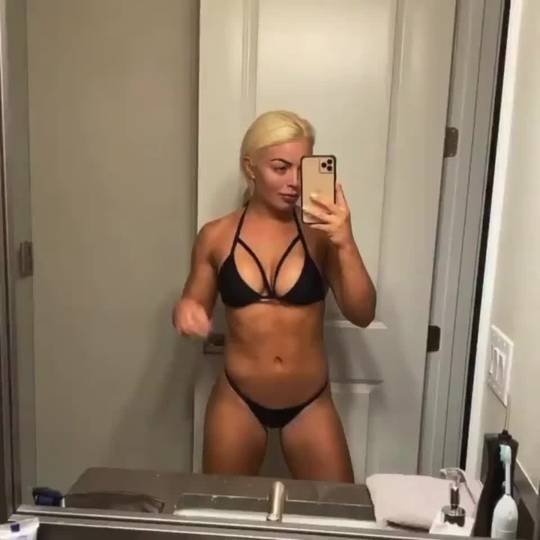 Mandy Rose | Scrolller