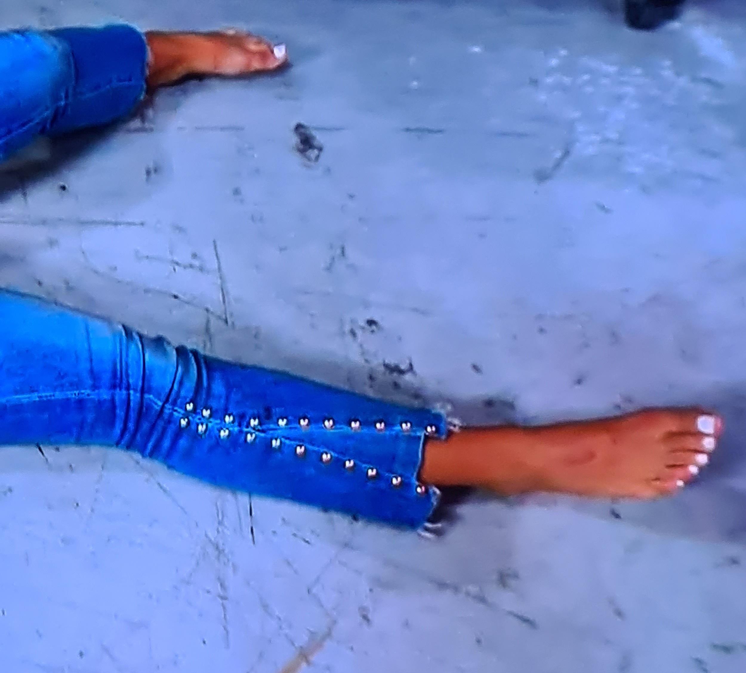 Mandys Toes Scrolller