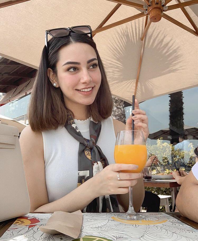 Maria Ximena | Scrolller