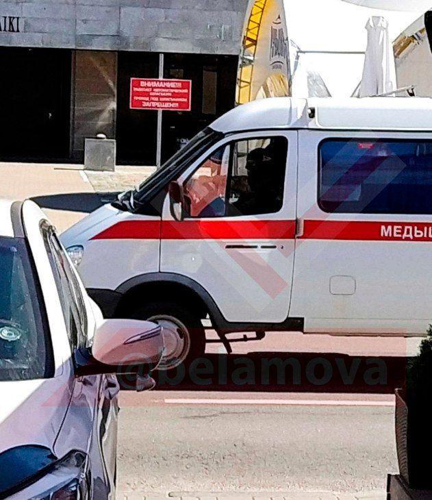 Masked riot police driving in an ambulance spotted | Scrolller