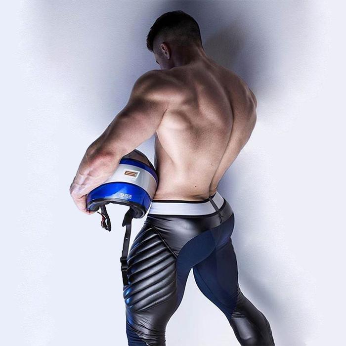 Max Barmin | Scrolller