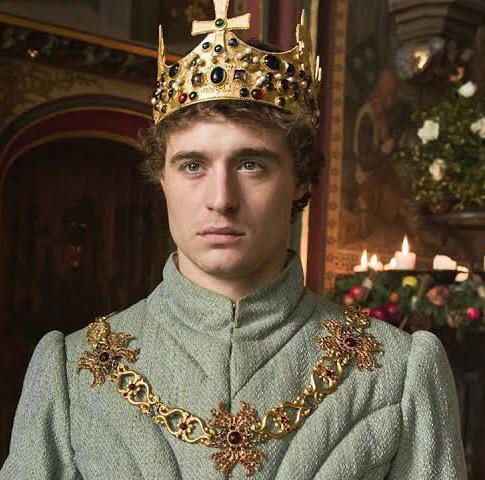 Max Irons as King Edward IV | Scrolller