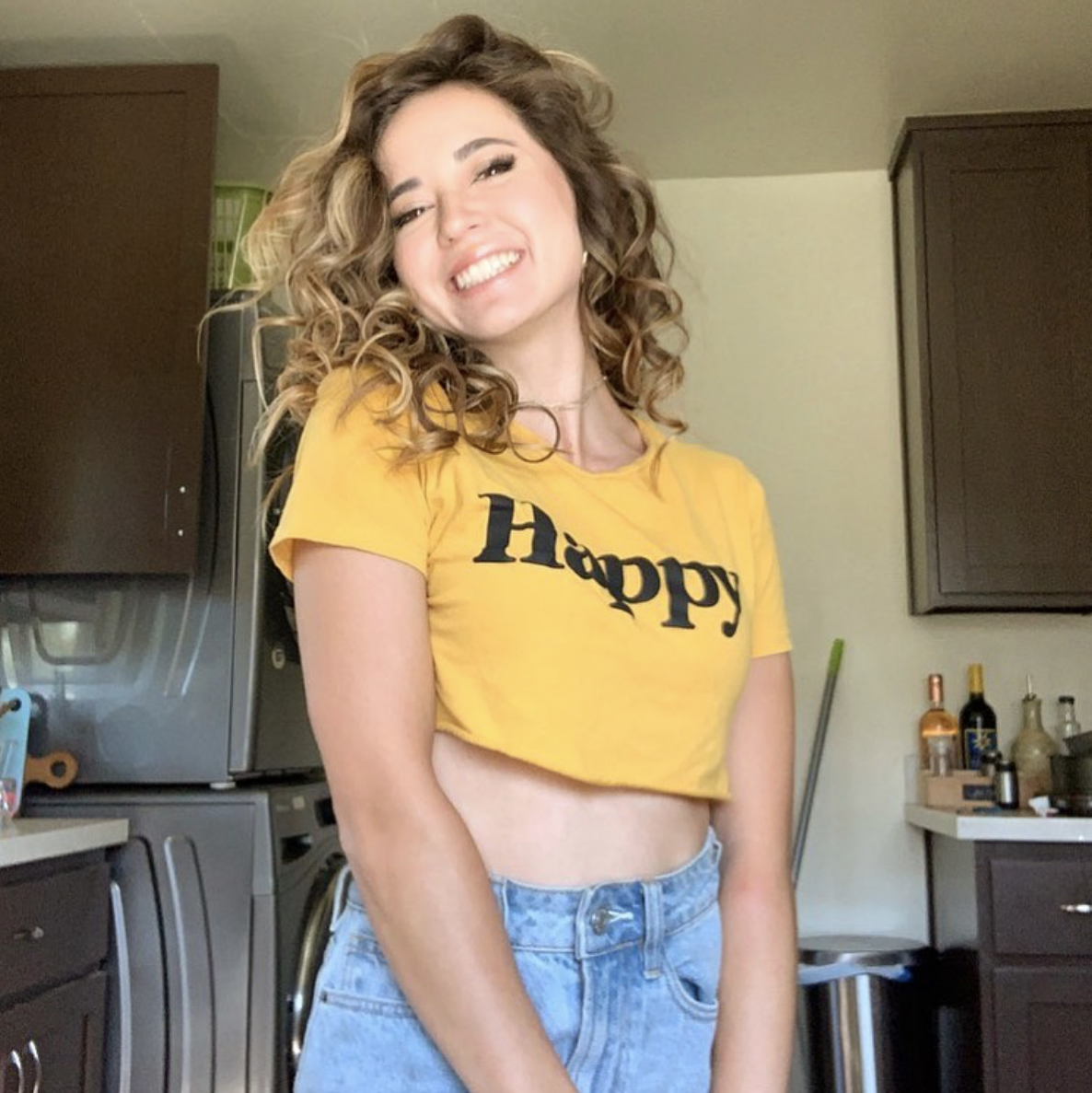 Maya in a crop top | Scrolller