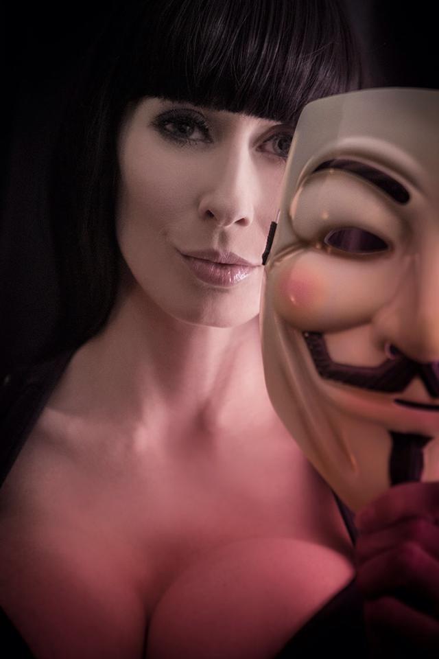 MC with a Guy Fawkes mask | Scrolller