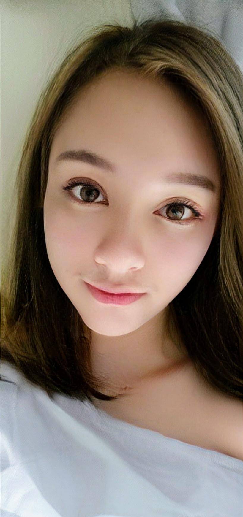 Me as a girl x (Face App) | Scrolller