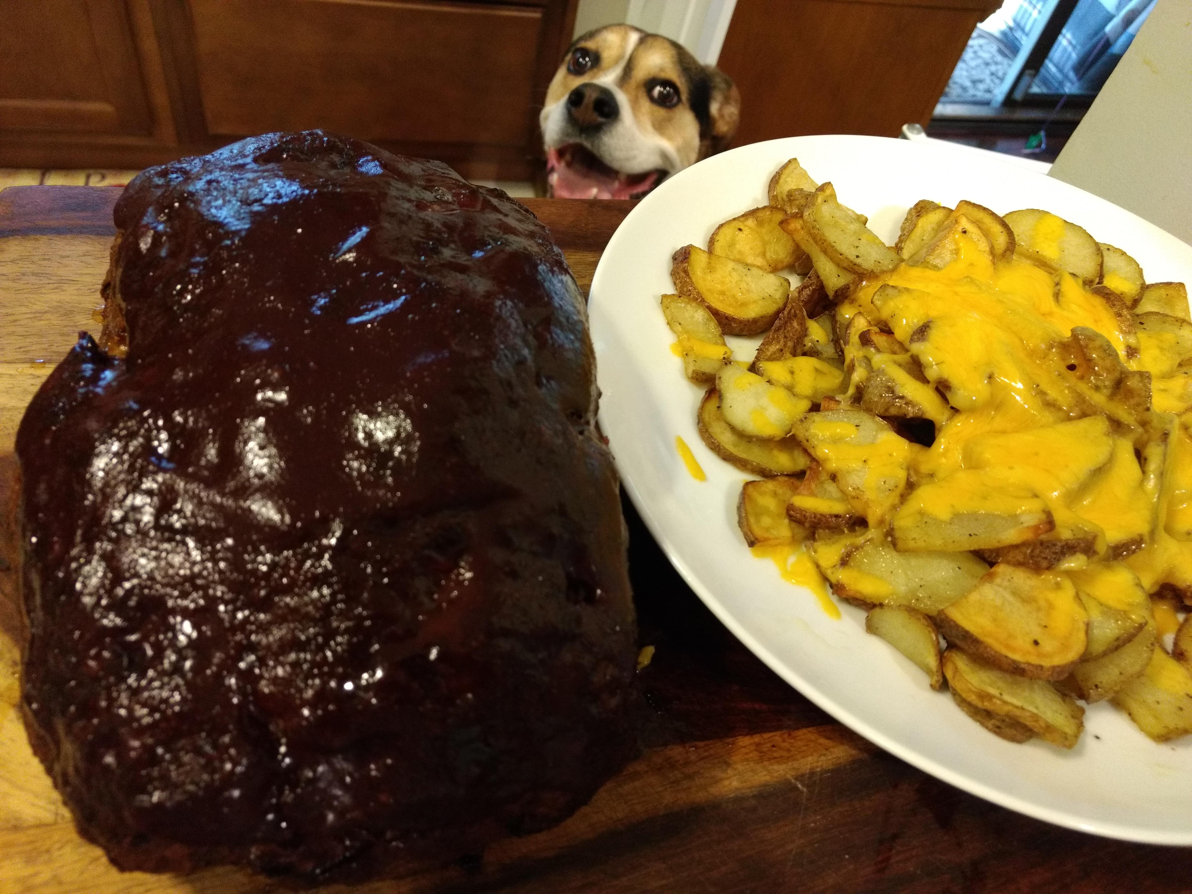 Meatloaf with gochujang-ketchup glaze, and cheesy potatoes | Scrolller