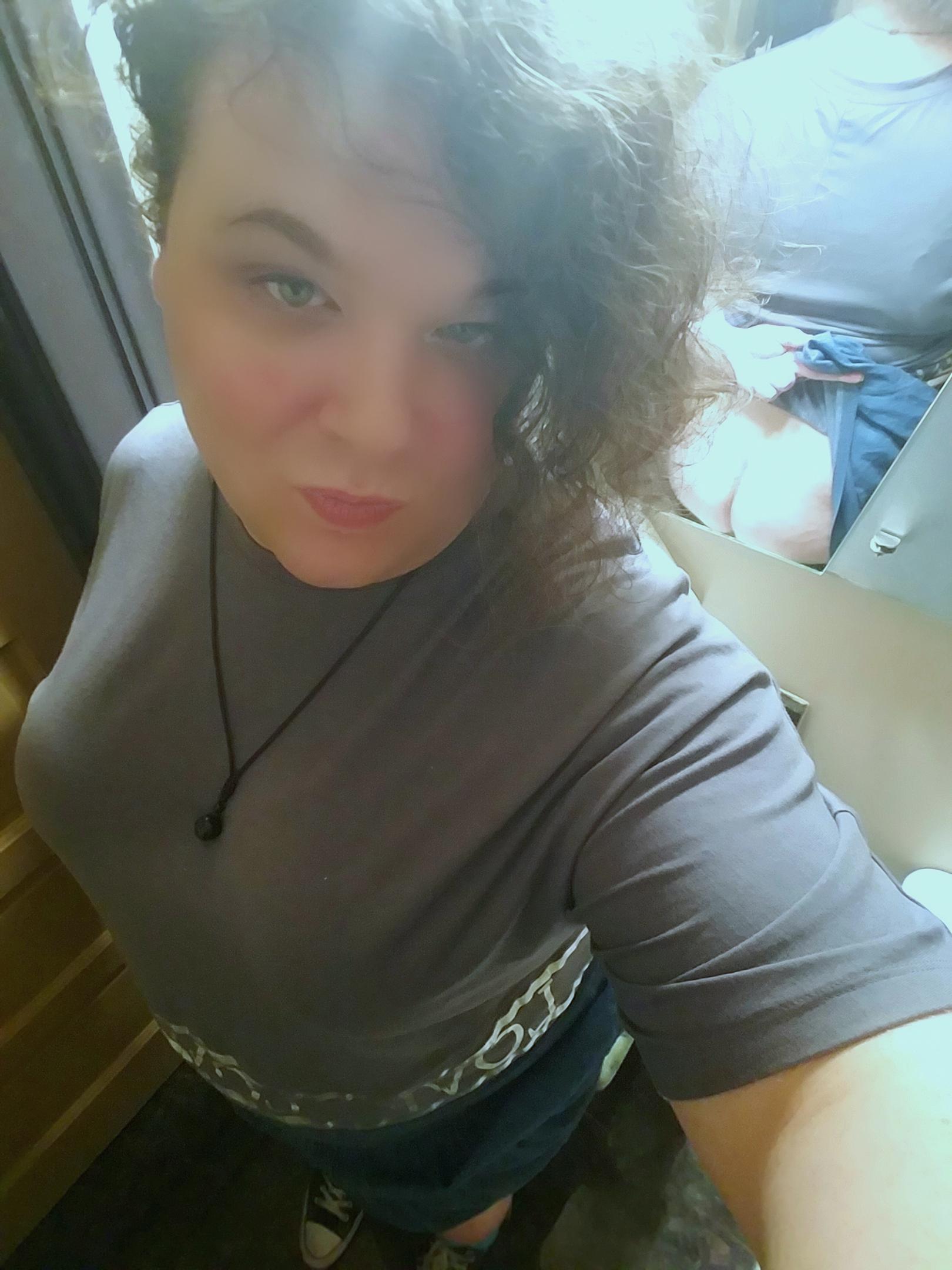 Meet me in the office bathroom | Scrolller