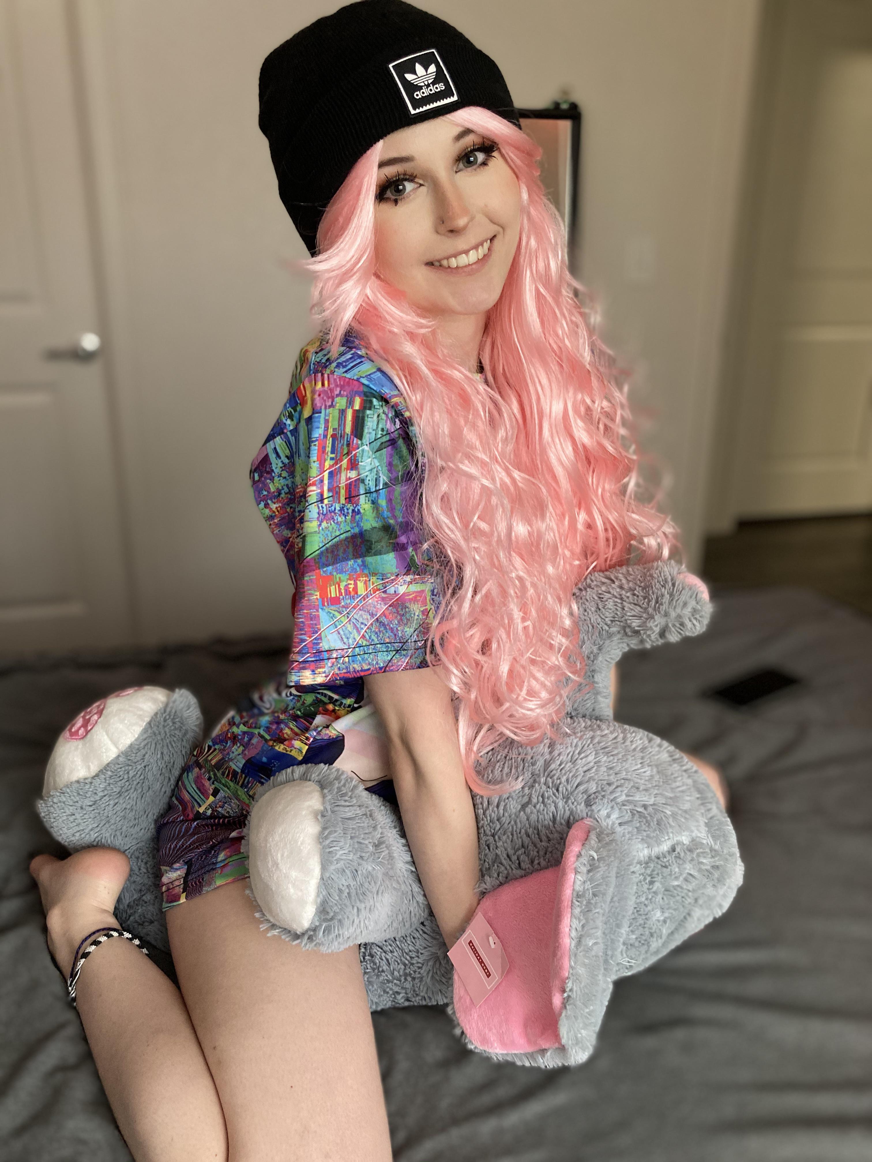 Meet Mr.Peanuts 🥜 | Scrolller