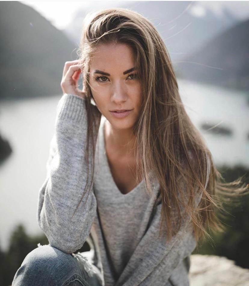 Megan Nakata Scrolller