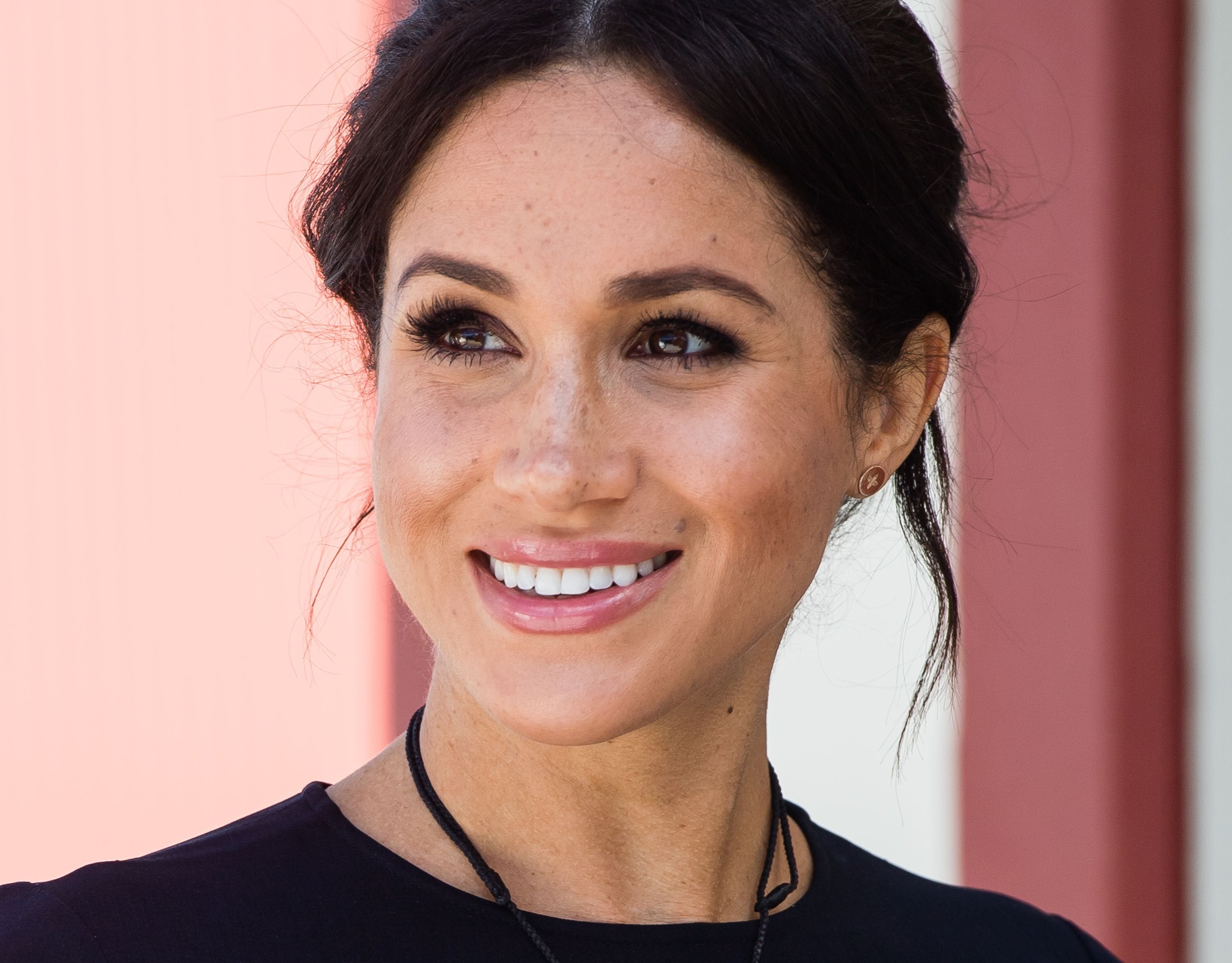 Meghan Markle needs to be pounded hard | Scrolller