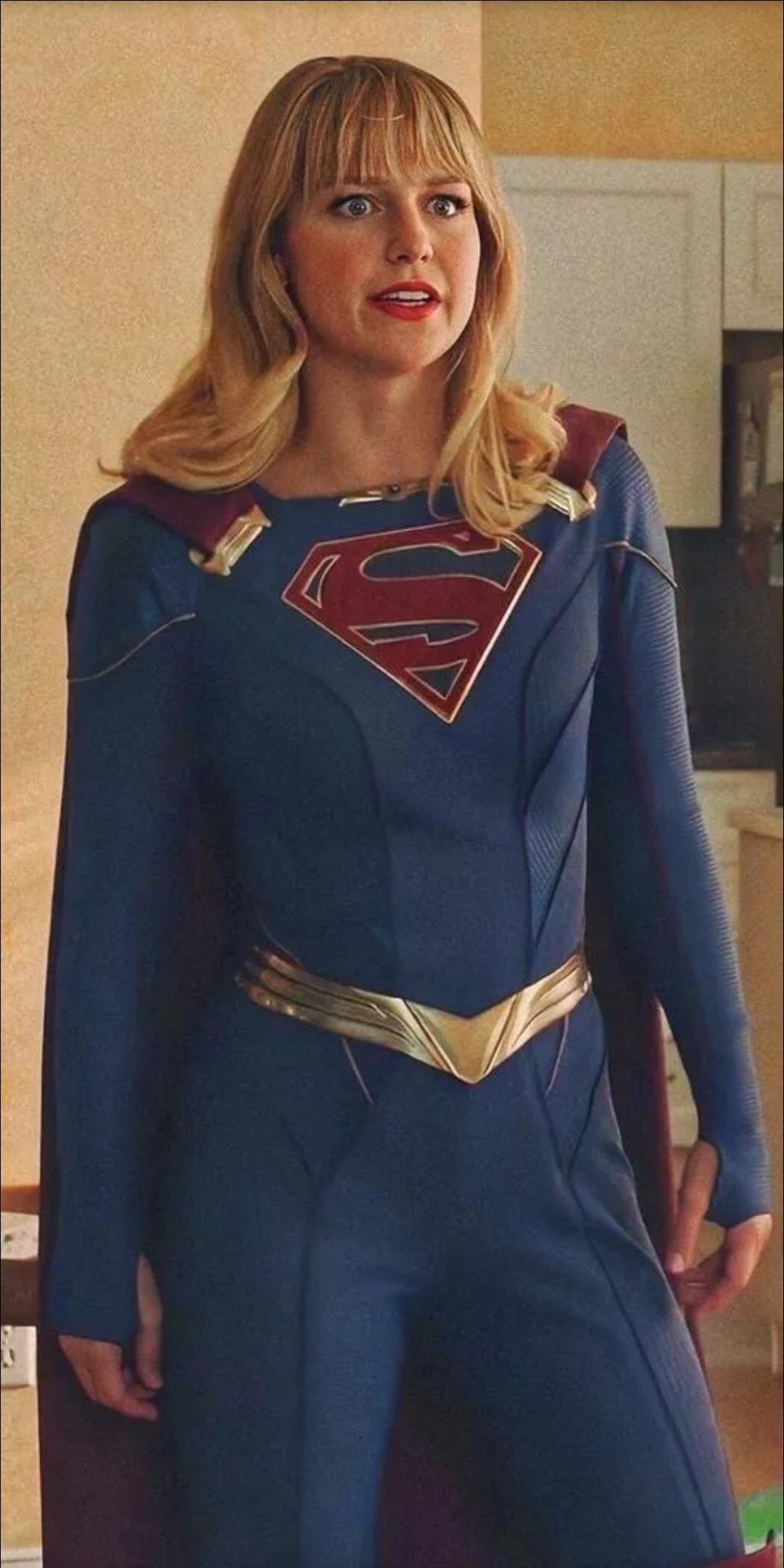 Melissa Benoist is such a tease | Scrolller