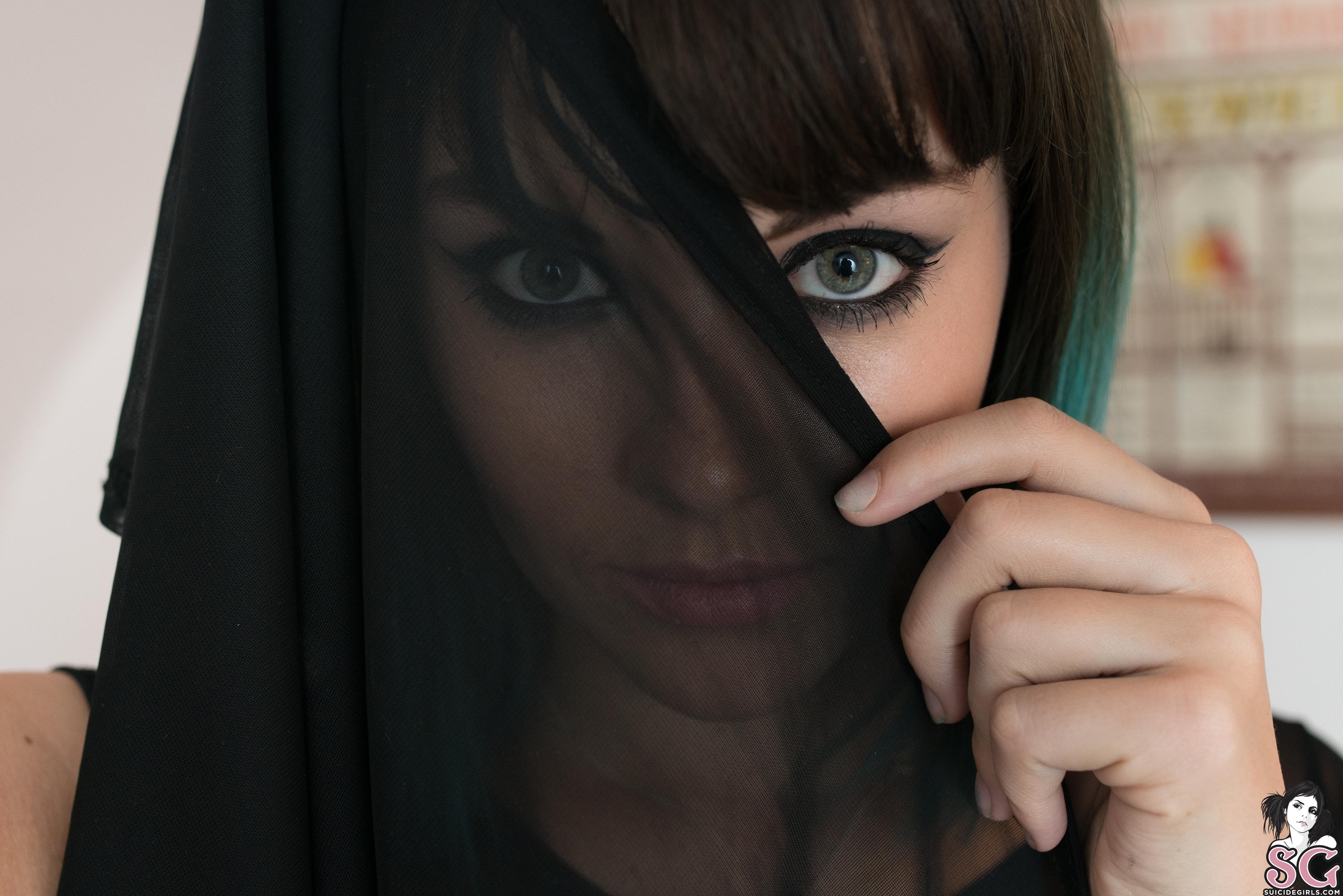 Mellisa Clarke Album | Scrolller