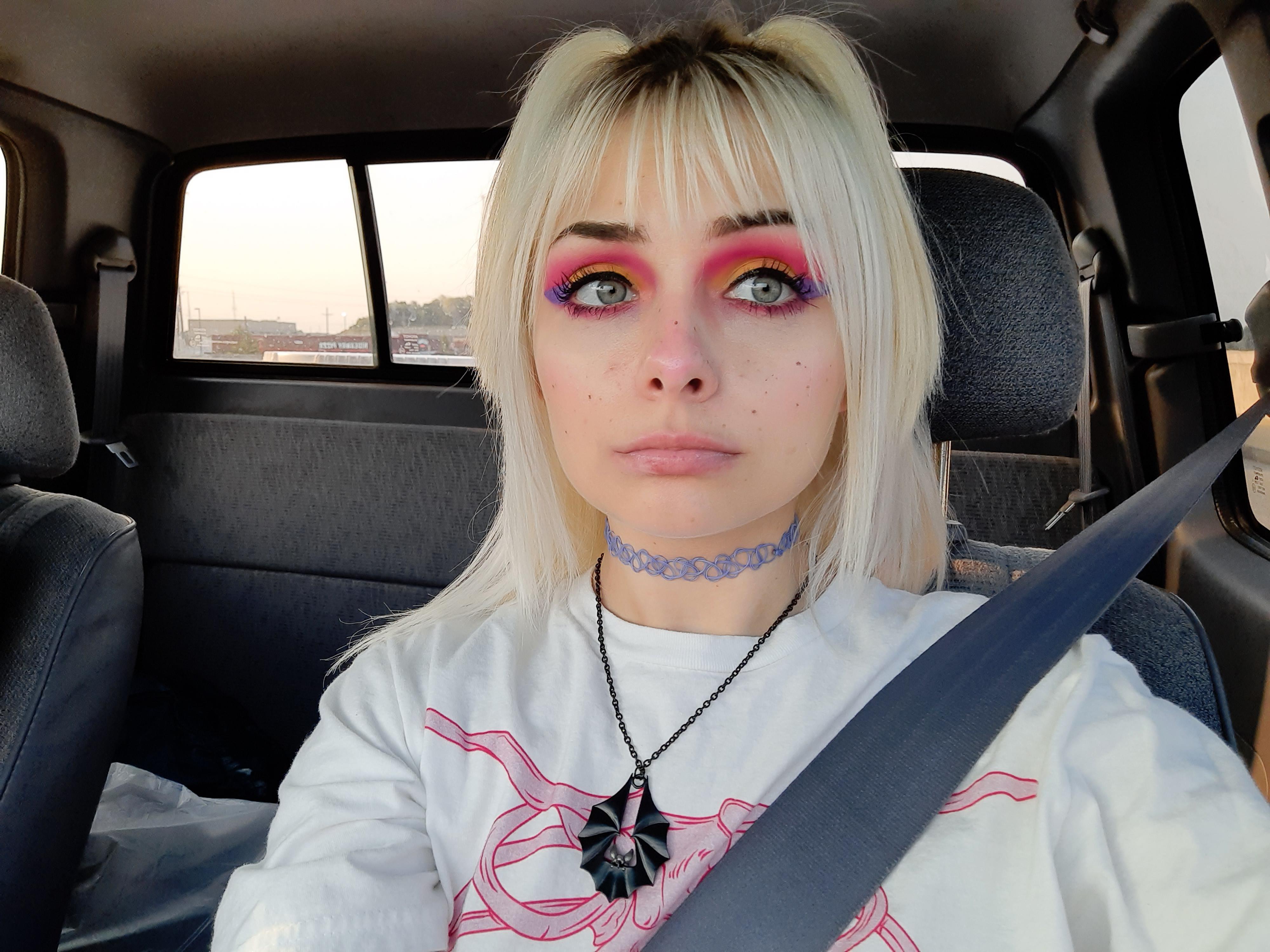 meow :'3 | Scrolller