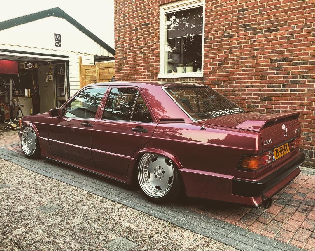 Mercedes - Benz 190E STANCE | Scrolller