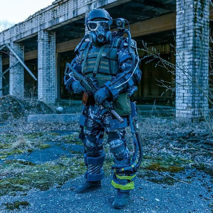 Mercenary cosplay by cosplayer from Belarus | Scrolller