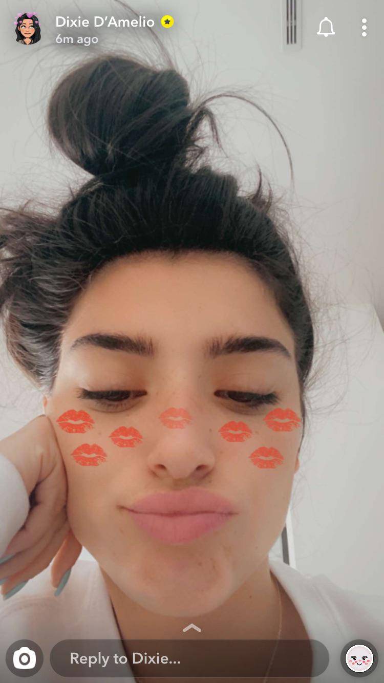 messy bun | Scrolller