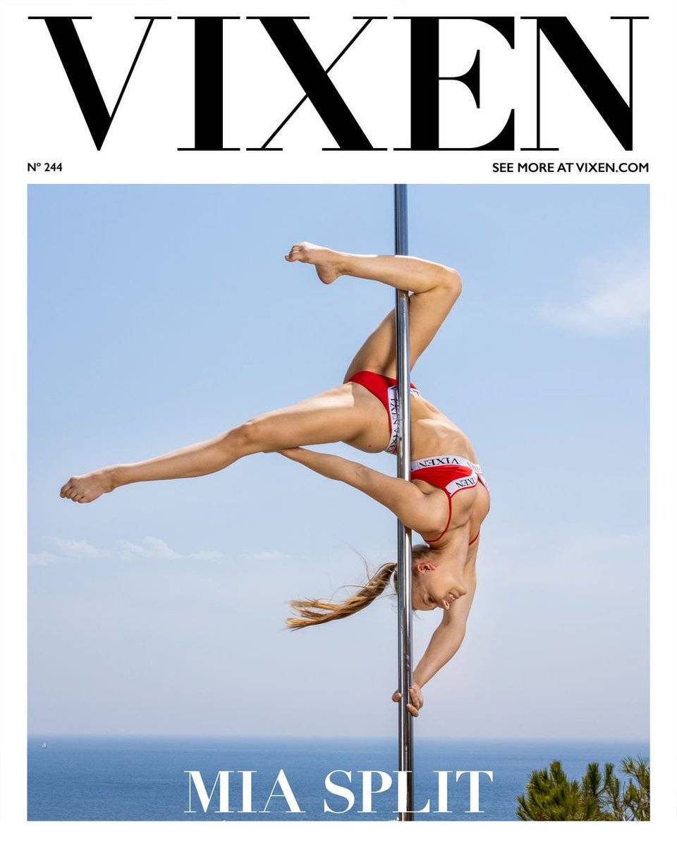 Mia Split | Scrolller