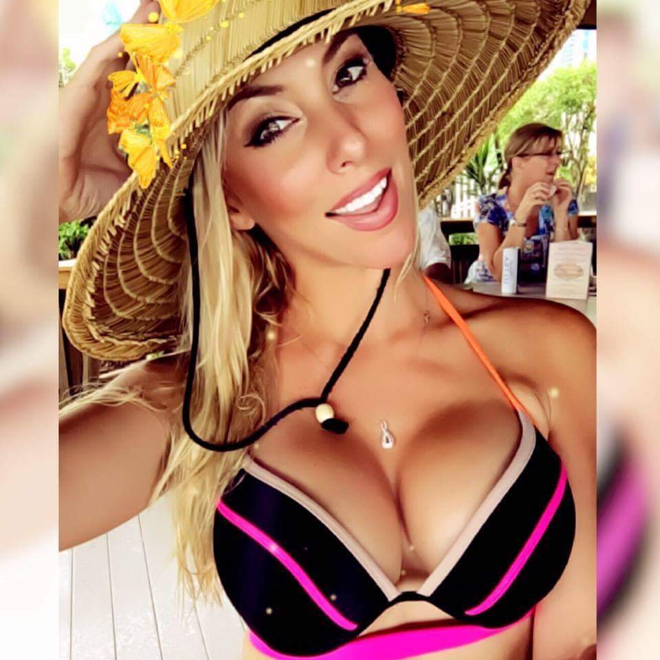 Miami Bimbo | Scrolller