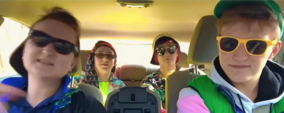 Michael Reeves is teaching kids to not juul in school | Scrolller