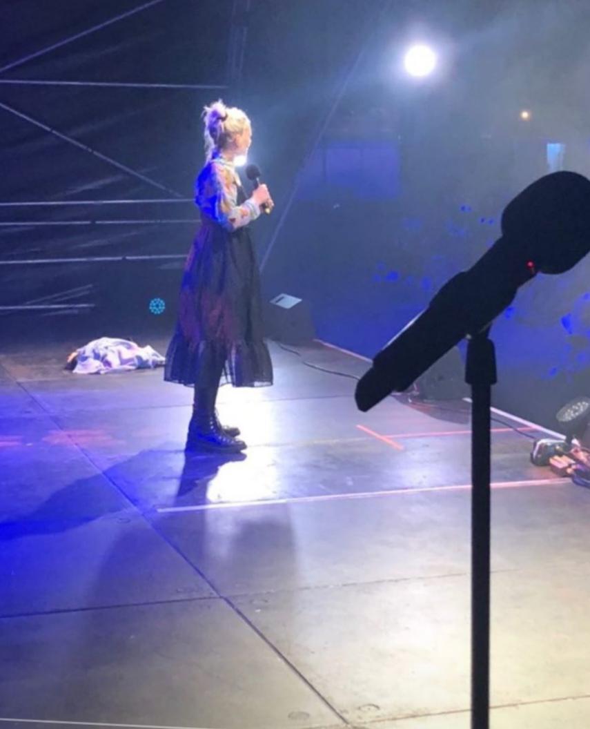 Microphone | Scrolller