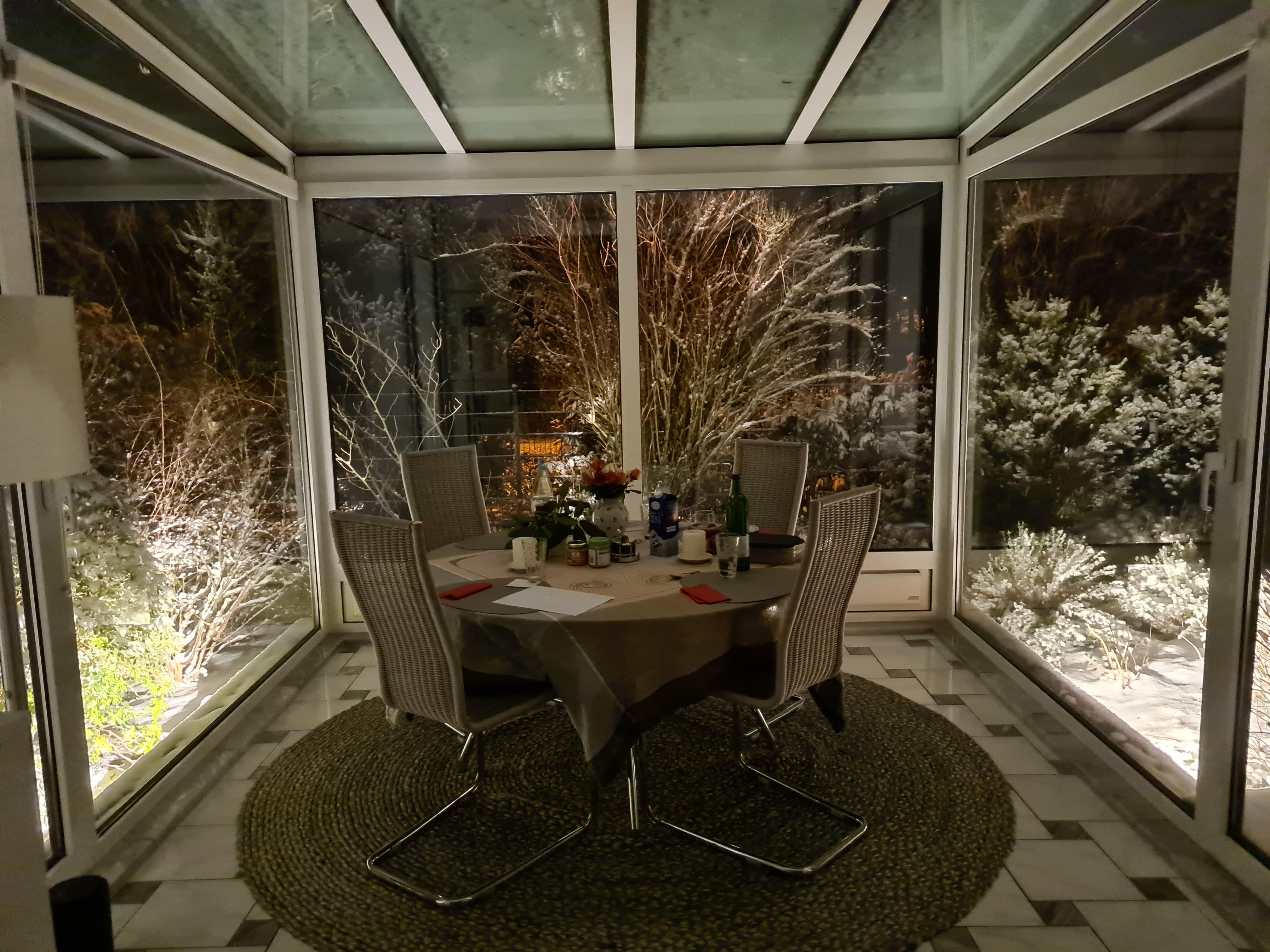 Midnight snack station | Scrolller