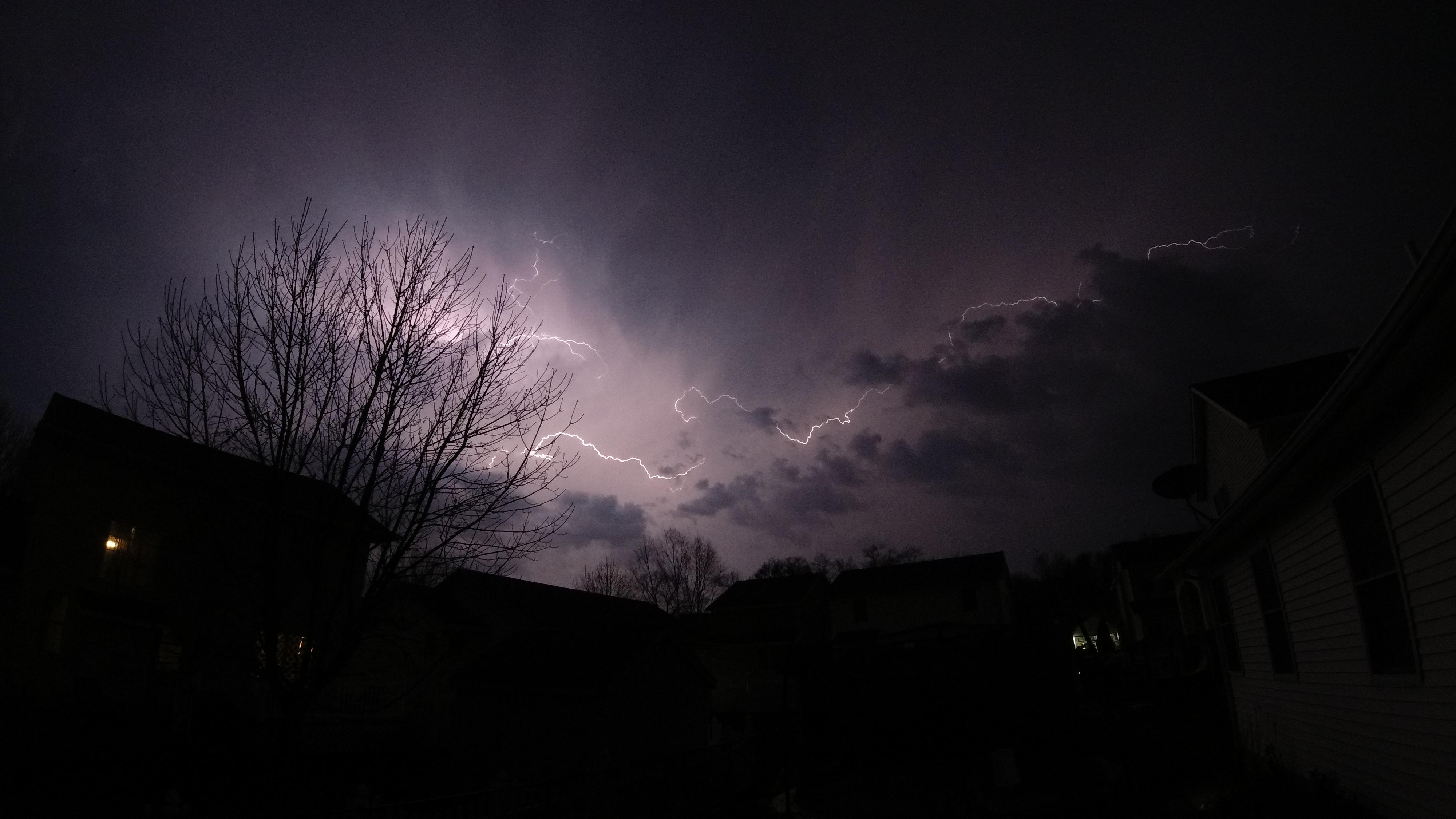 Midwest Lightning Storm | Scrolller