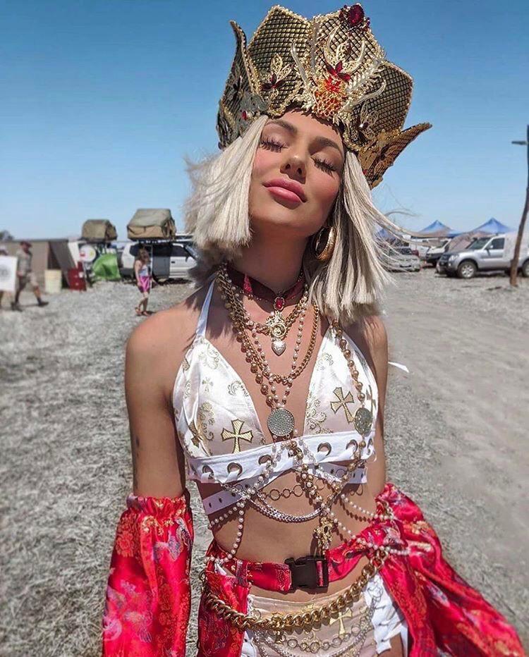 Mietta @ Esoteric Festival | Scrolller