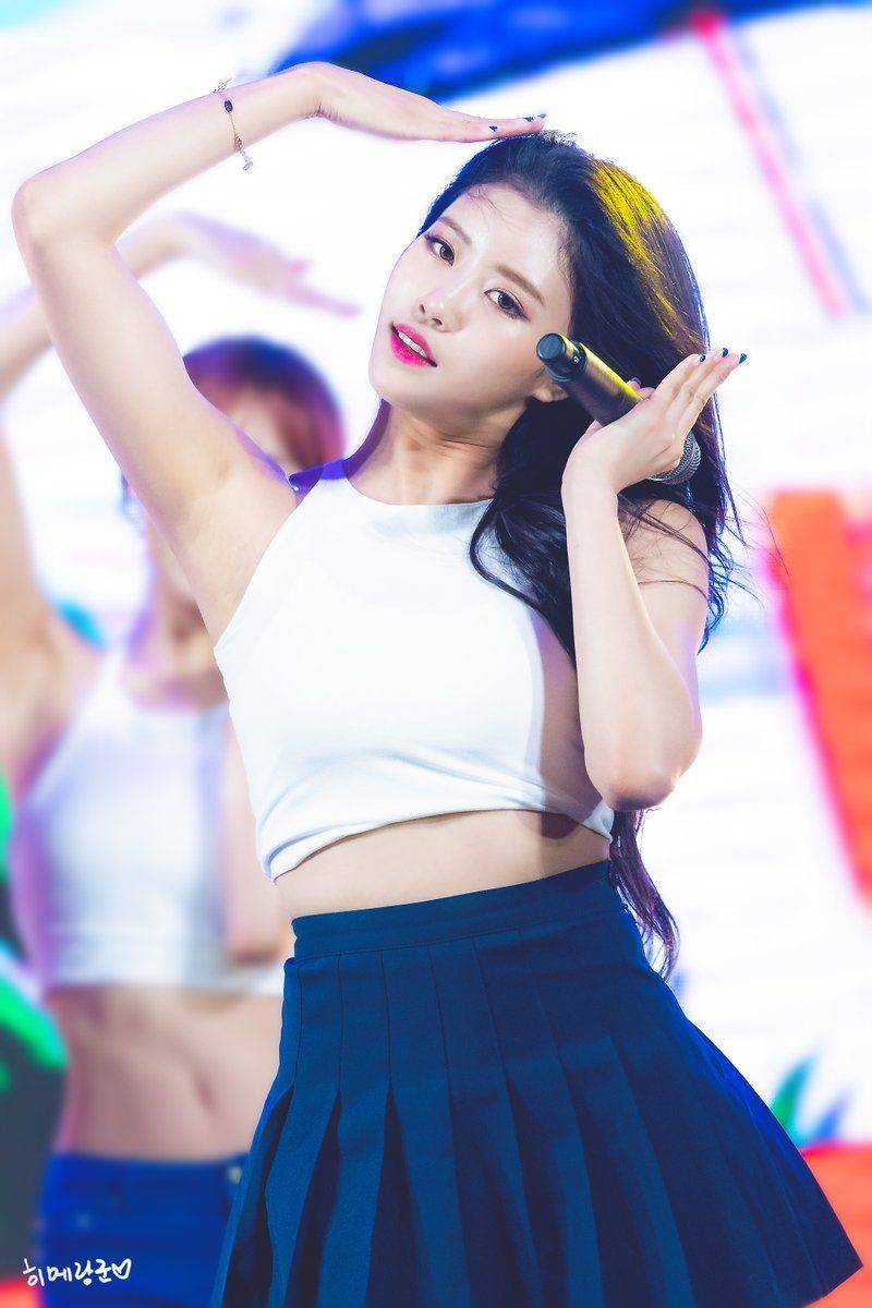 Mijoo | Scrolller