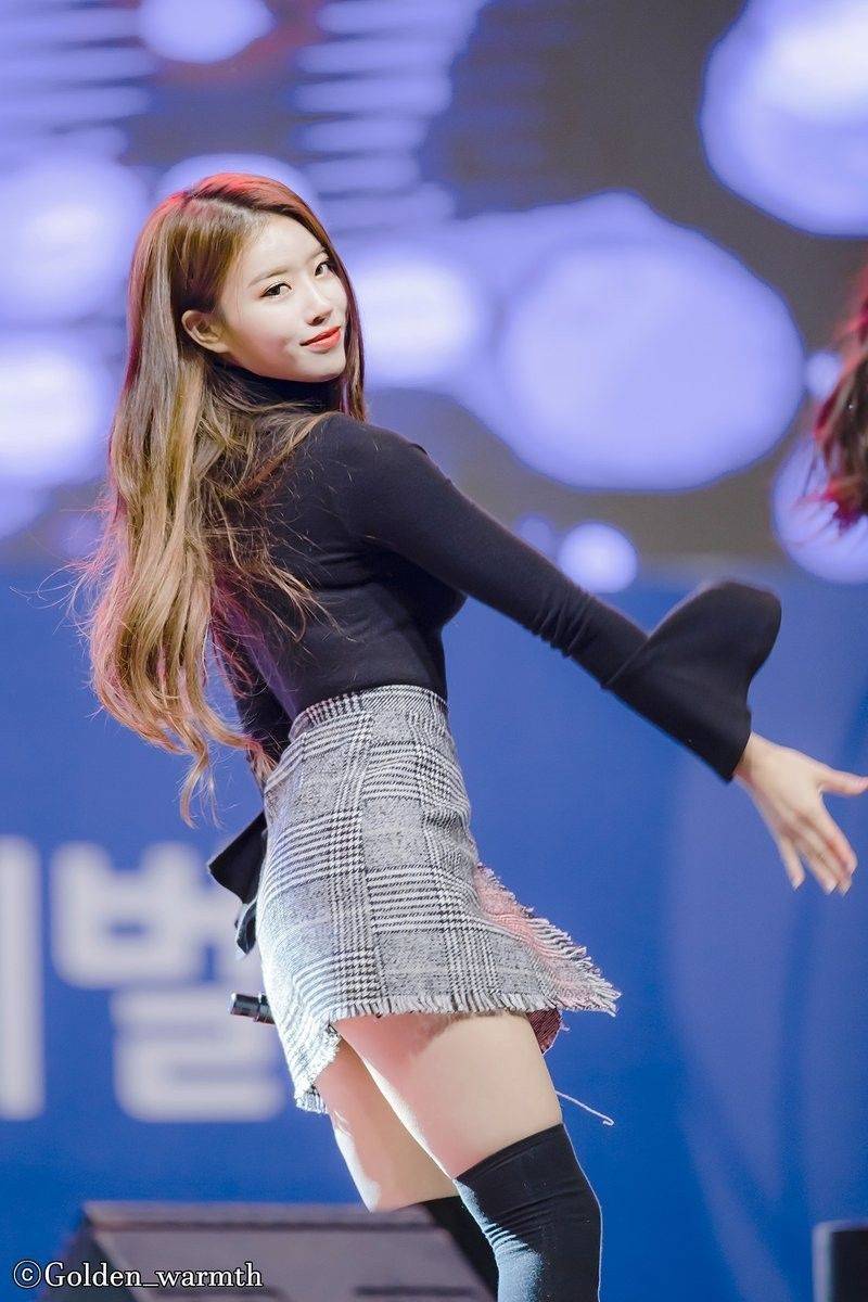 Mijoo Doing A Thing | Scrolller