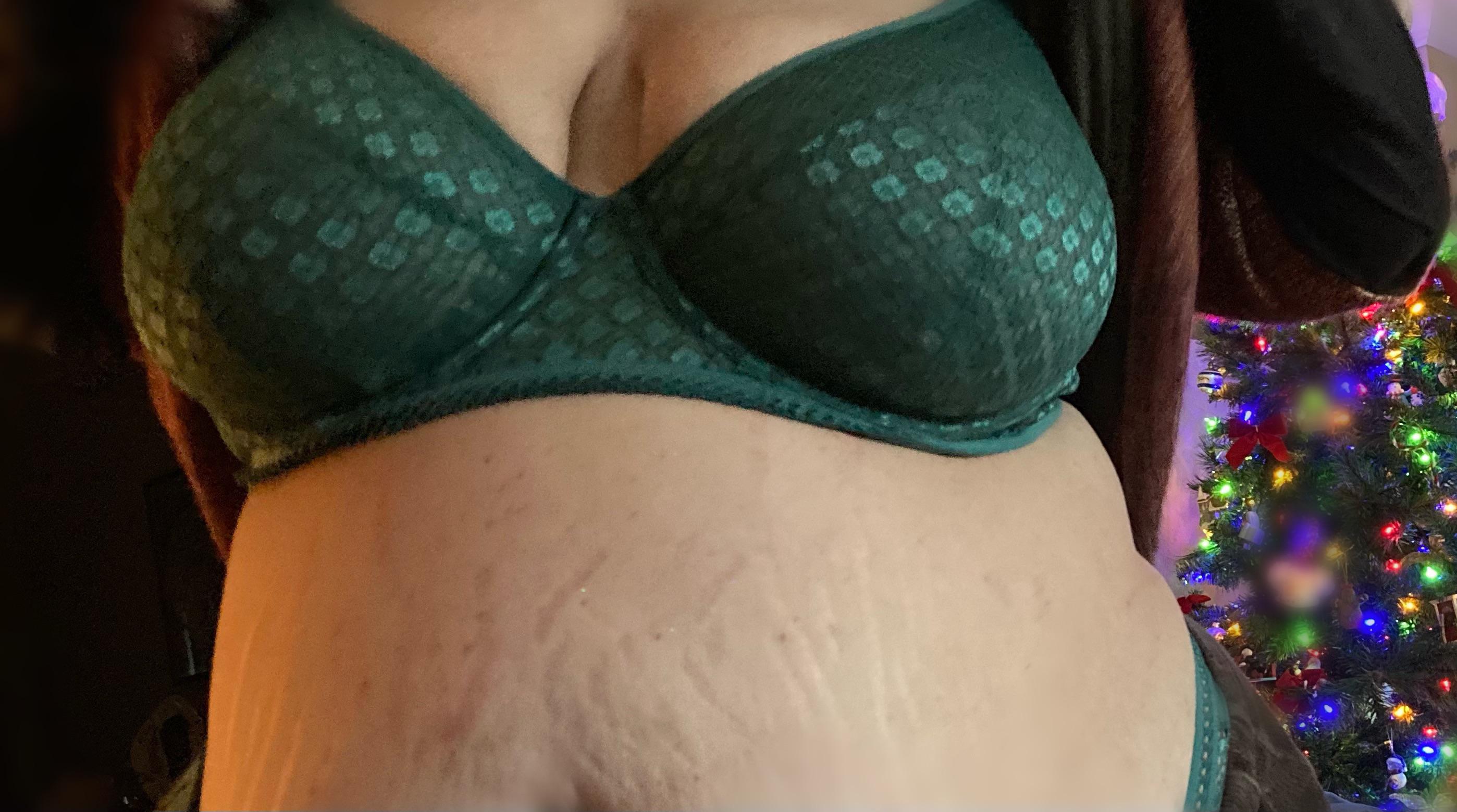 Mild Monday [F] | Scrolller