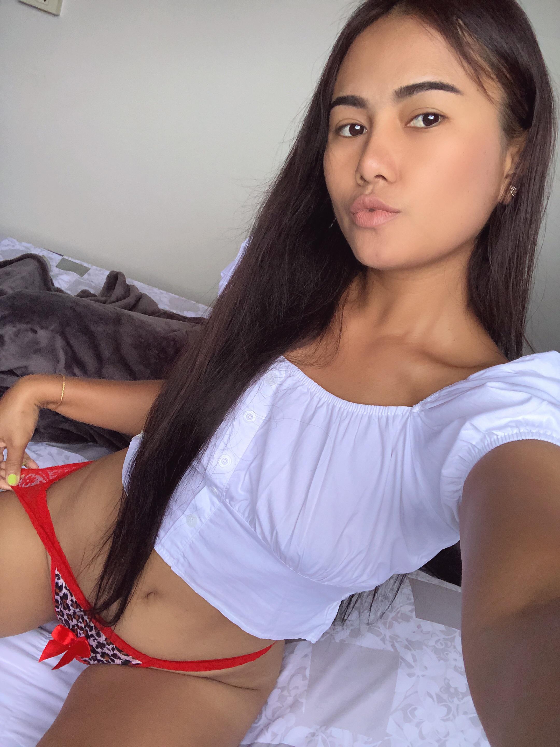 Milkyfans | Scrolller