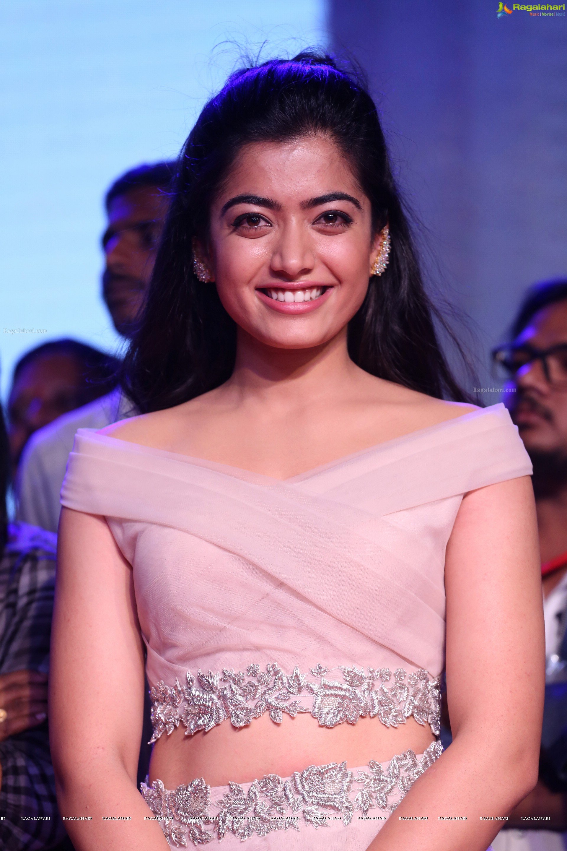Beautiful Rashmika Mandanna | Scrolller