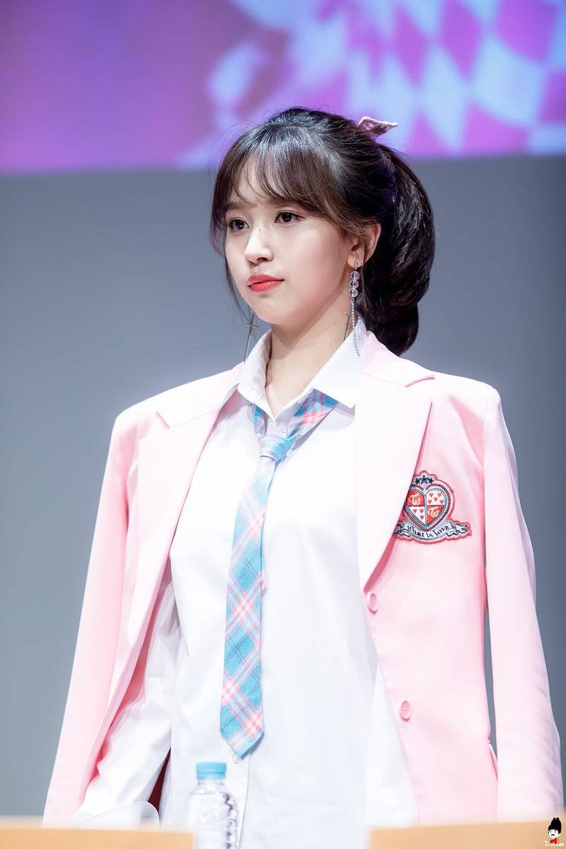 180428 Mina | Scrolller