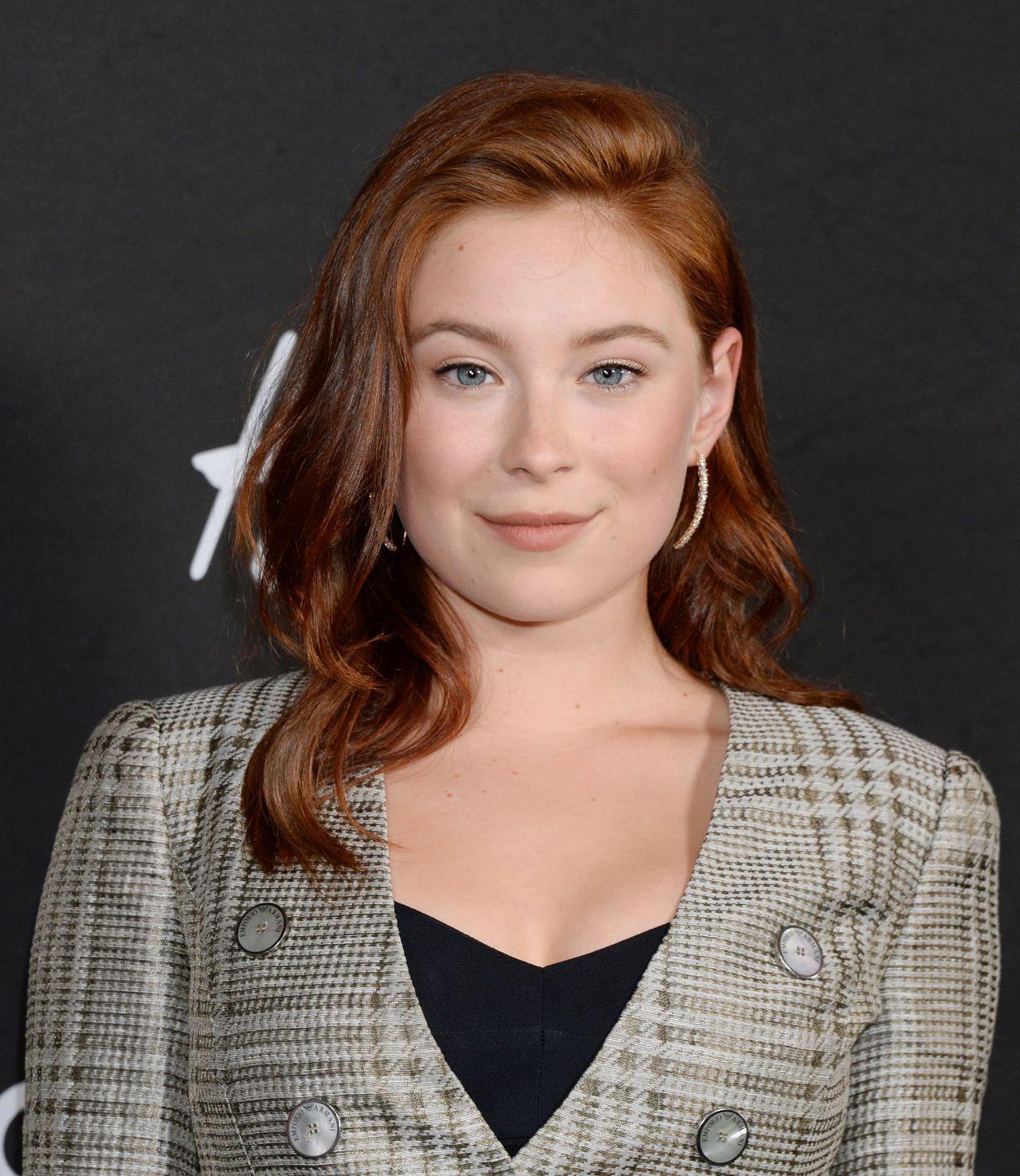 Mina Sundwall | Scrolller