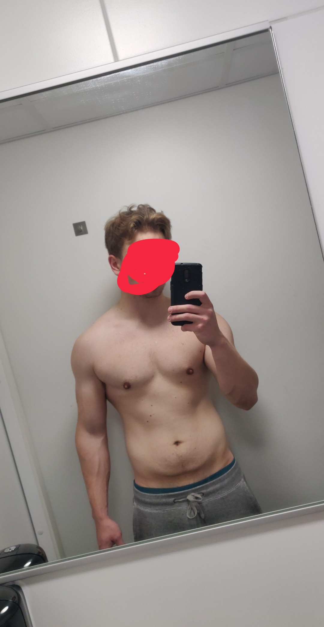 Mini or a full tummy tuck? | Scrolller